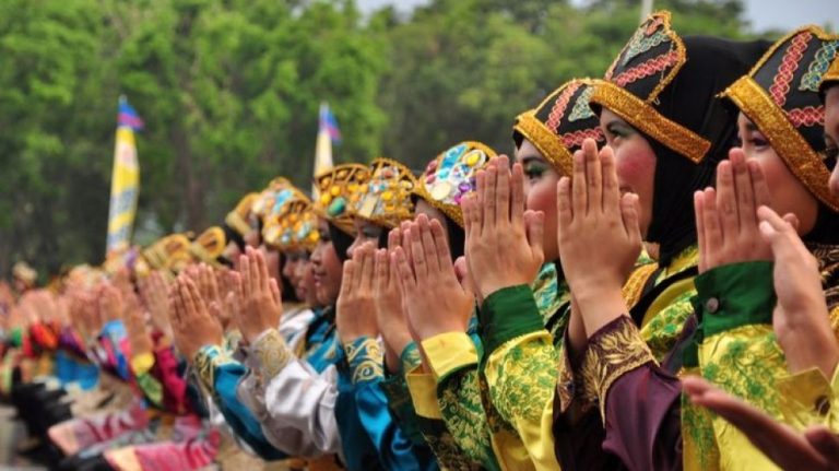Tari Ratoh Jaroe Kesenian Aceh yang Indah dan Penuh Syair Semangat ...
