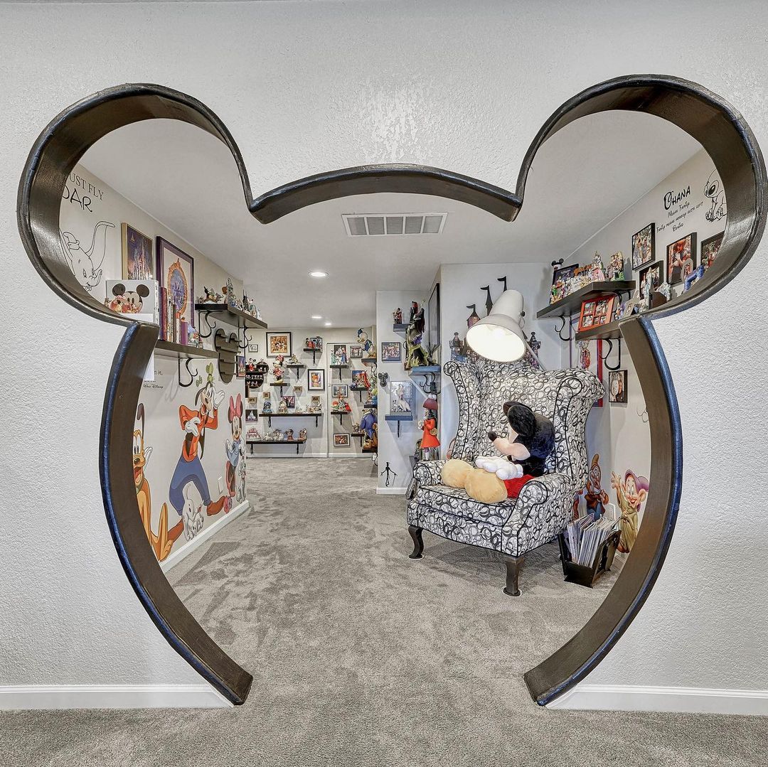 Rumah di Colorado Ini adalah Impian para Pencinta Disney dan Kini ...
